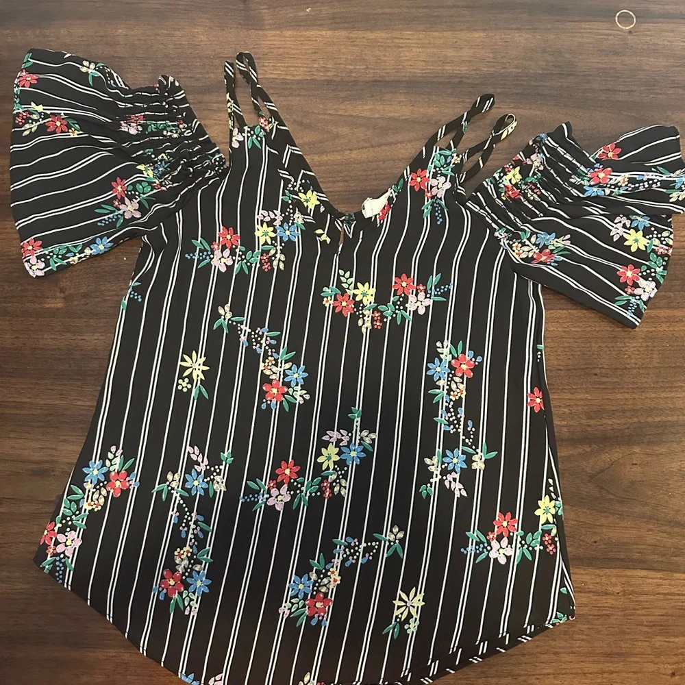Sienna Sky | Tops | Sienna Sky Black And White Ruched Cut Out Blouse ...